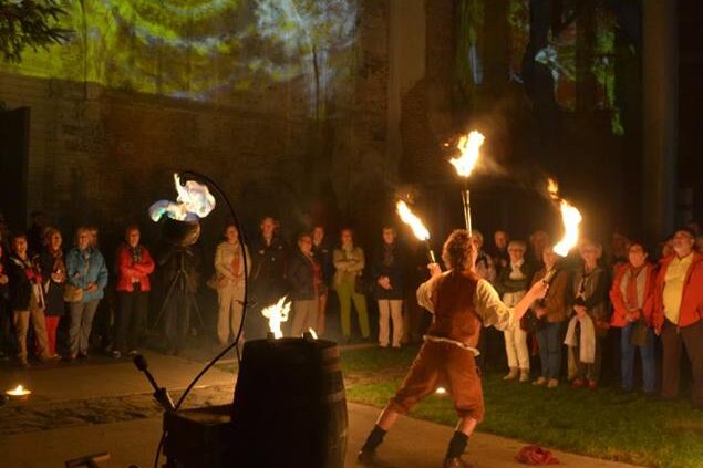 Vuurshows en vuurtheater « Paljasso.be